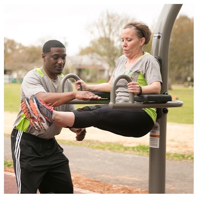 Captain's Chair Leg Lifts Station For Abdominal Workout - Park Tables