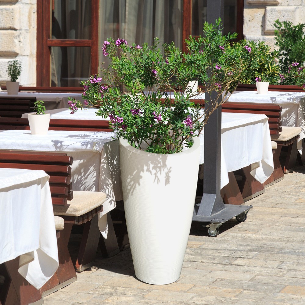 32" Tall Sloped Modesto Plastic Planter - Park Tables